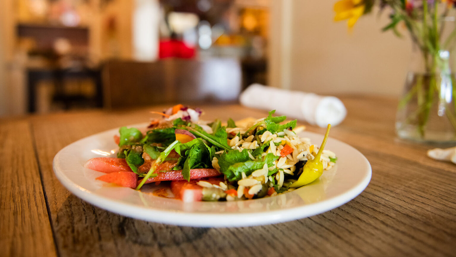 Dining Pine Mountain